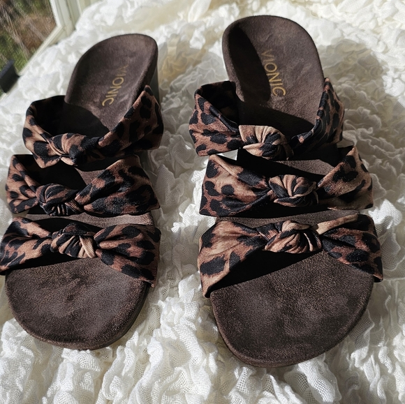 Vionic | Shoes | Vionic With Orthaheel Technology Park Rizzo Womens ...